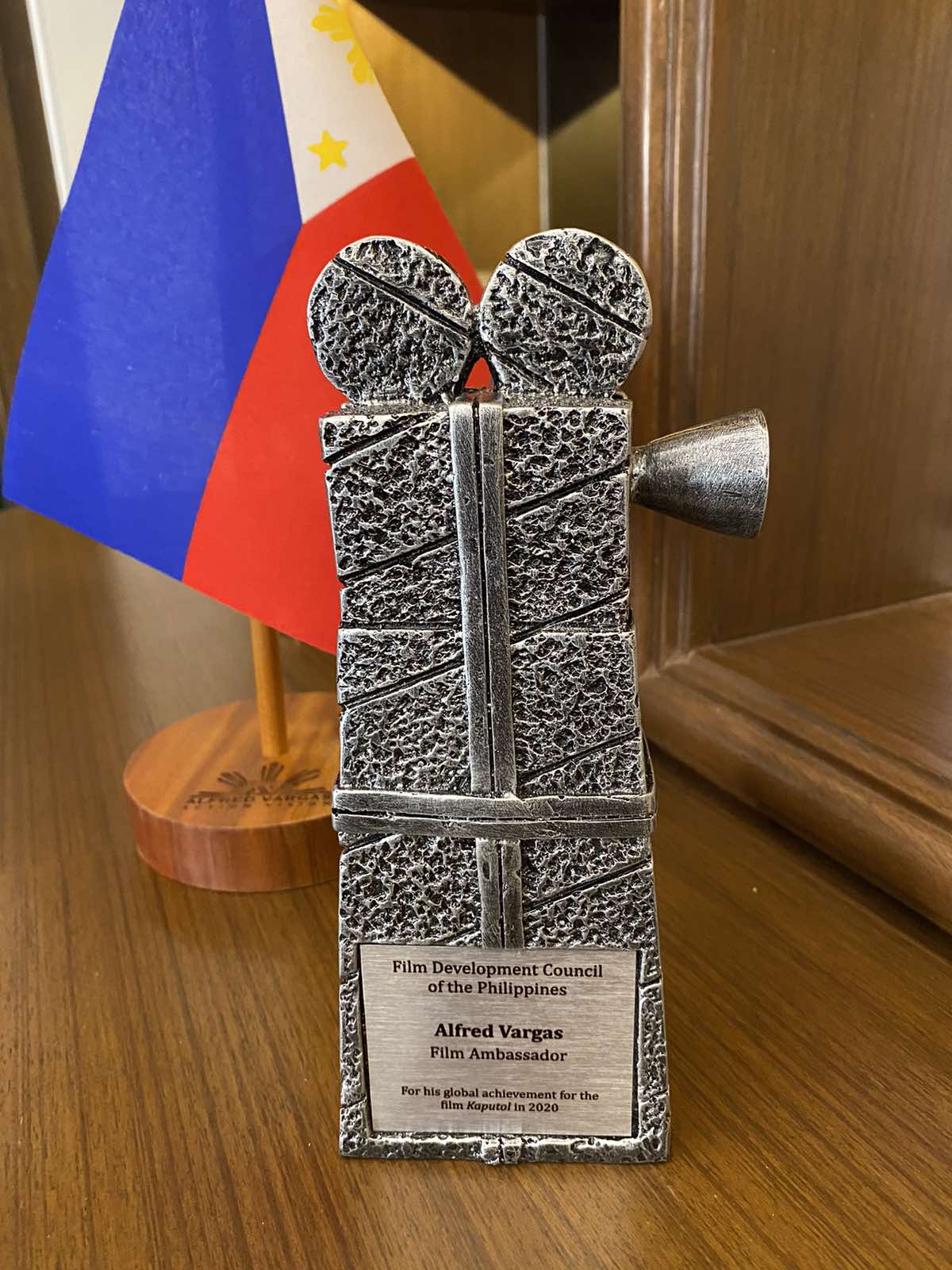 ‘Kaputol’ cast led by Alfred Vargas honored by FDCP – PELIKULA MANIA